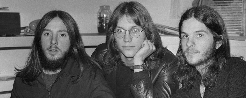 Behind the Song: "Sister Golden Hair" by America - American Songwriter