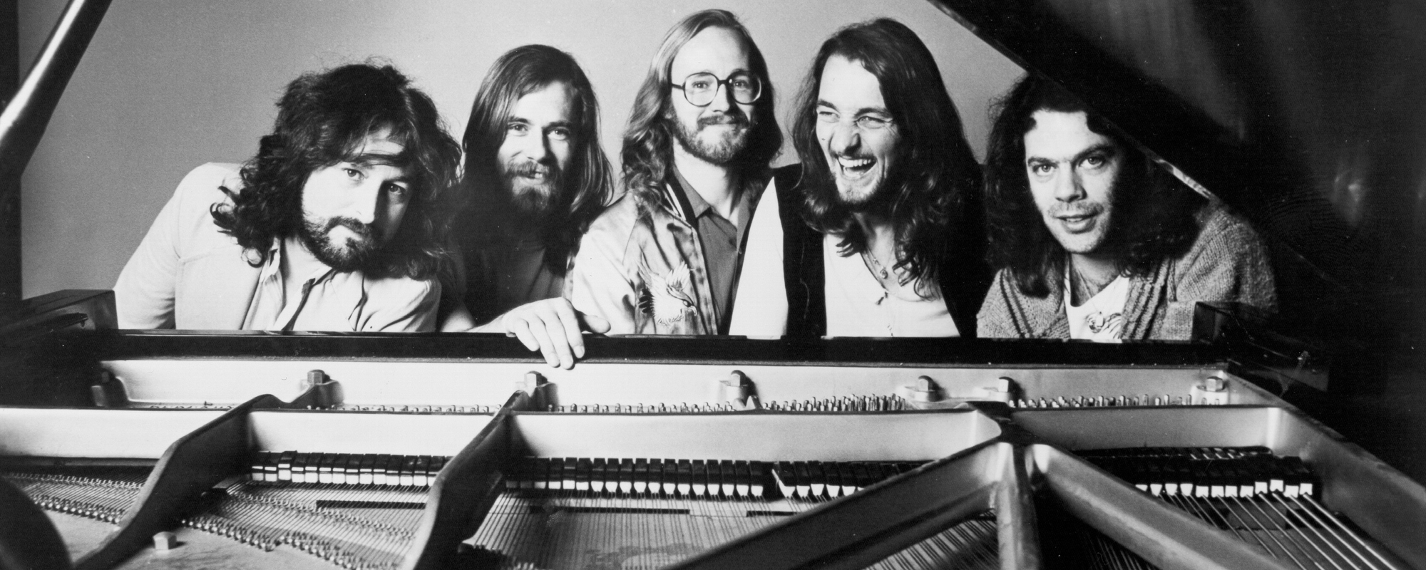 The Meaning Behind the 1977 Supertramp Hit “Give a Little Bit ...