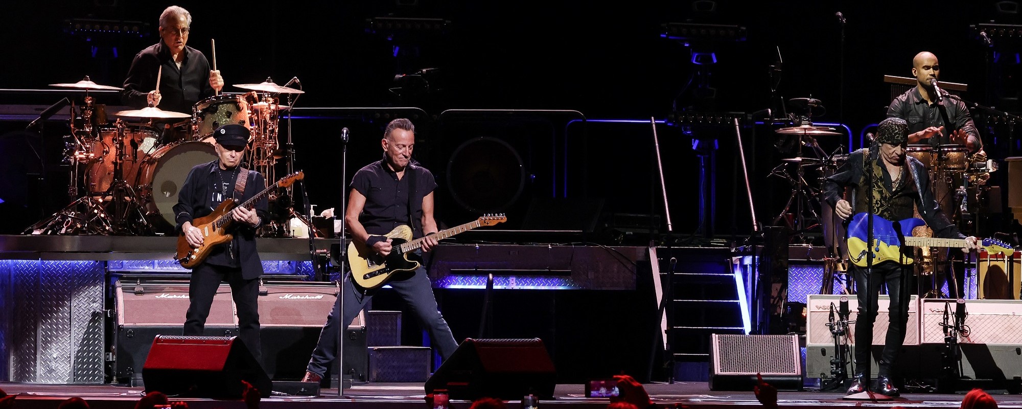 Born to Tour: New Bruce Springsteen Documentary Focusing on His Latest ...