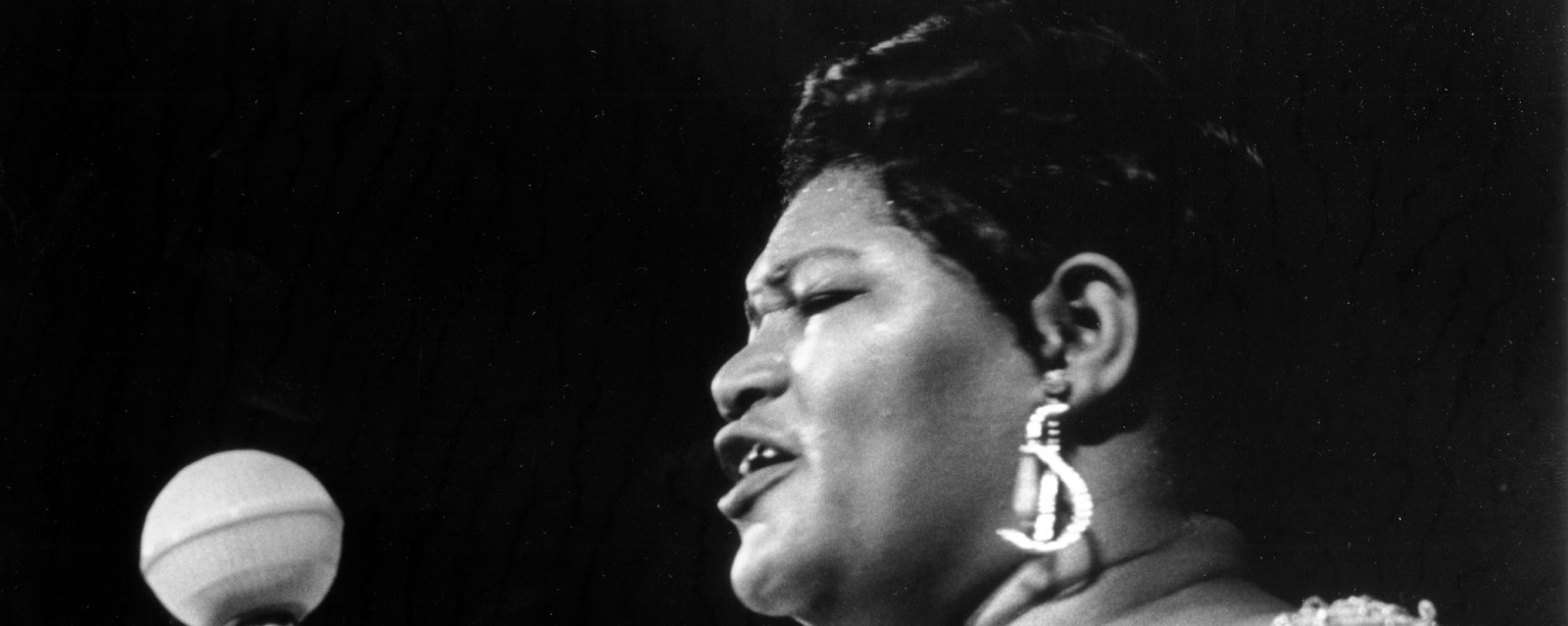 5 of the Catchiest Earworms - American Songwriter