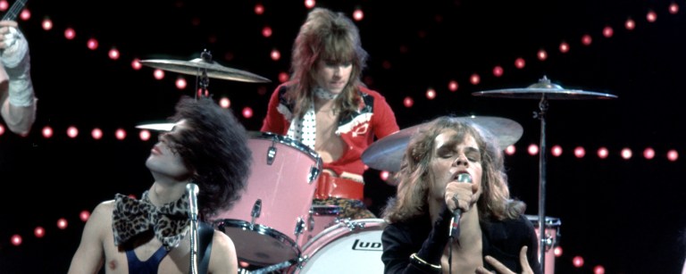 The 20 Best Barry Gibb (Bee Gees) Quotes - American Songwriter