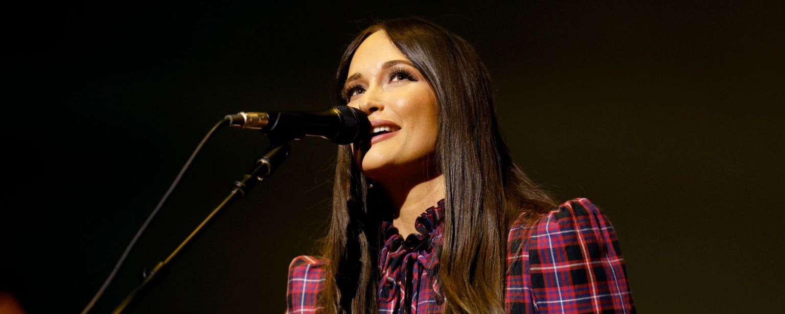 The Story Behind Kacey Musgraves' 'Golden Hour' Album Cover