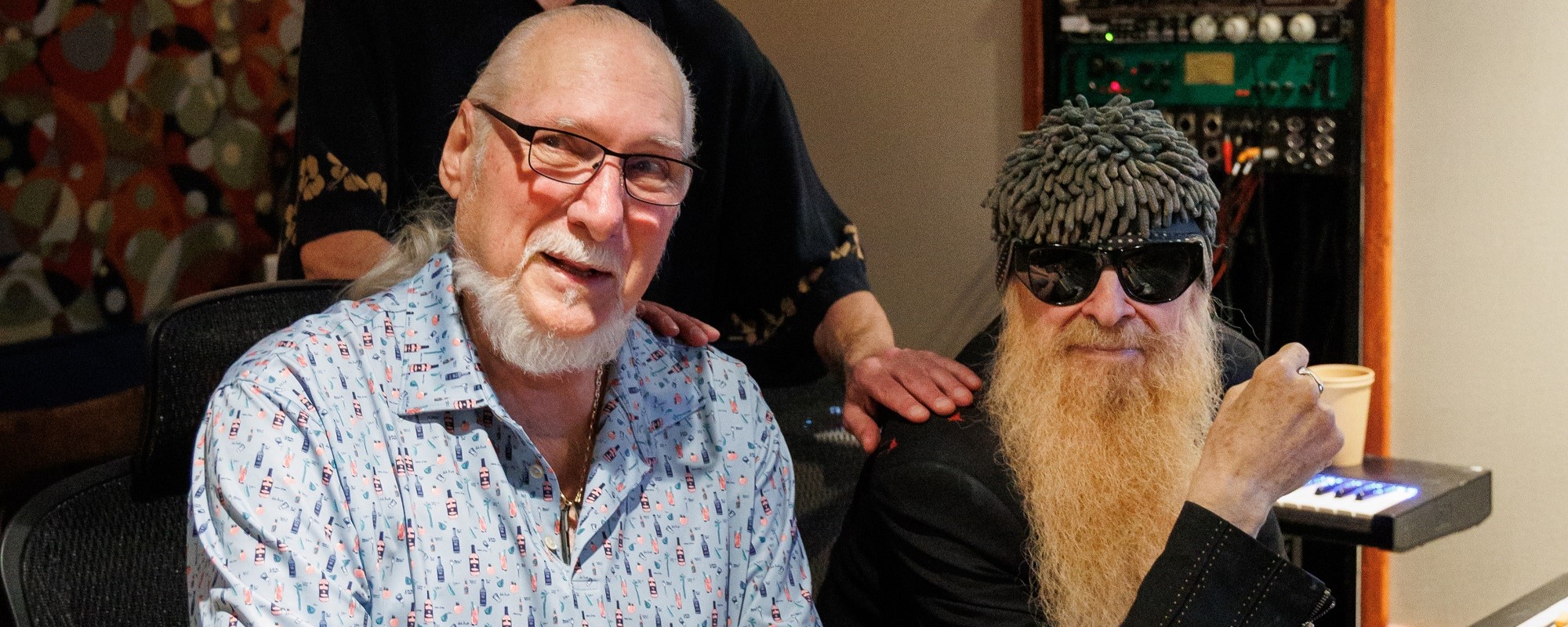 Watch ZZ Top's Elwood Francis Play 17-String Bass for "Got Me Under ...