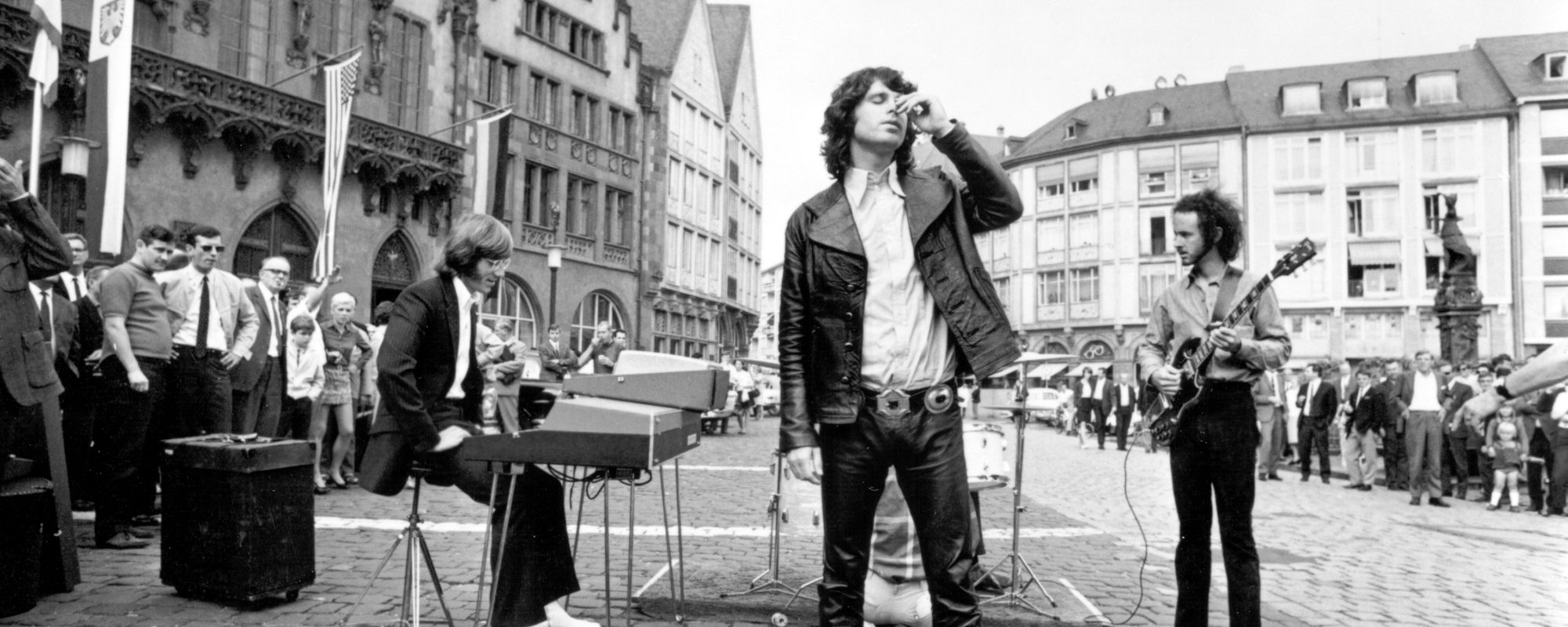 7 Legendary Fiddle Players Who Redefined Music Genres