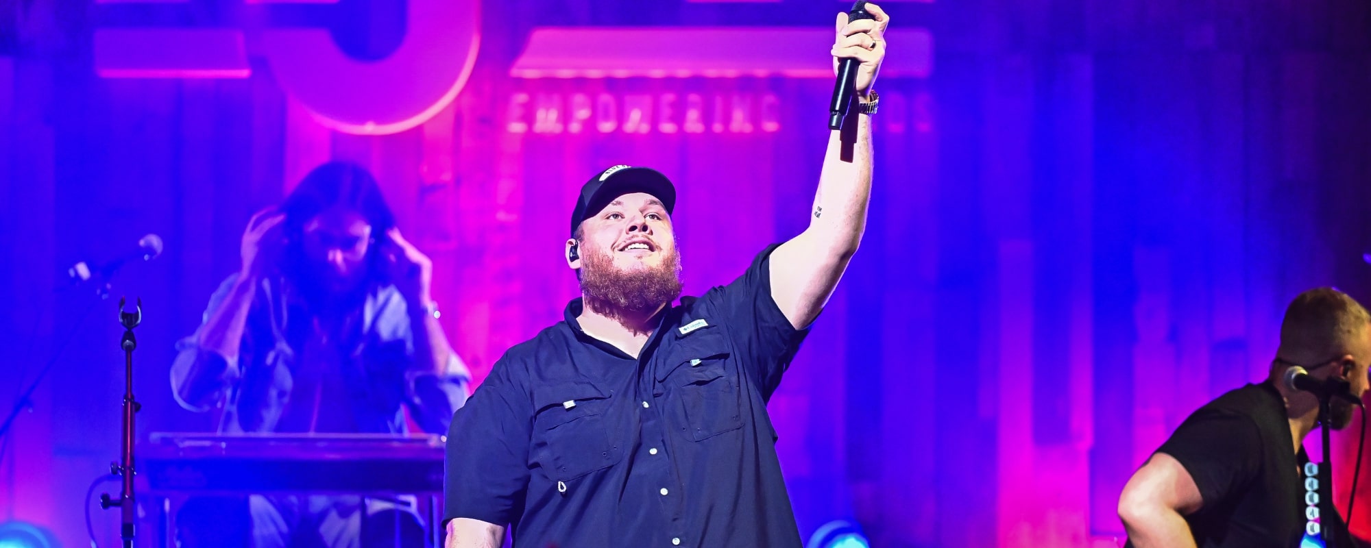 Luke Combs Teams with American Greetings to Make Father's Day Cards ...
