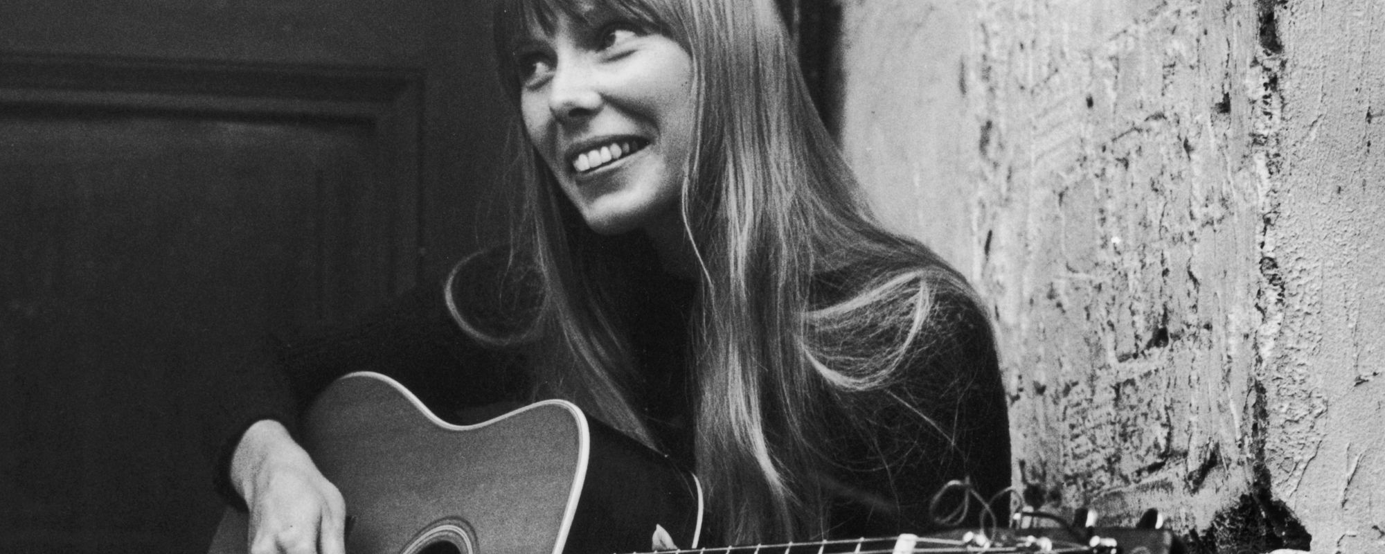 The 32 Best Joni Mitchell Quotes - American Songwriter
