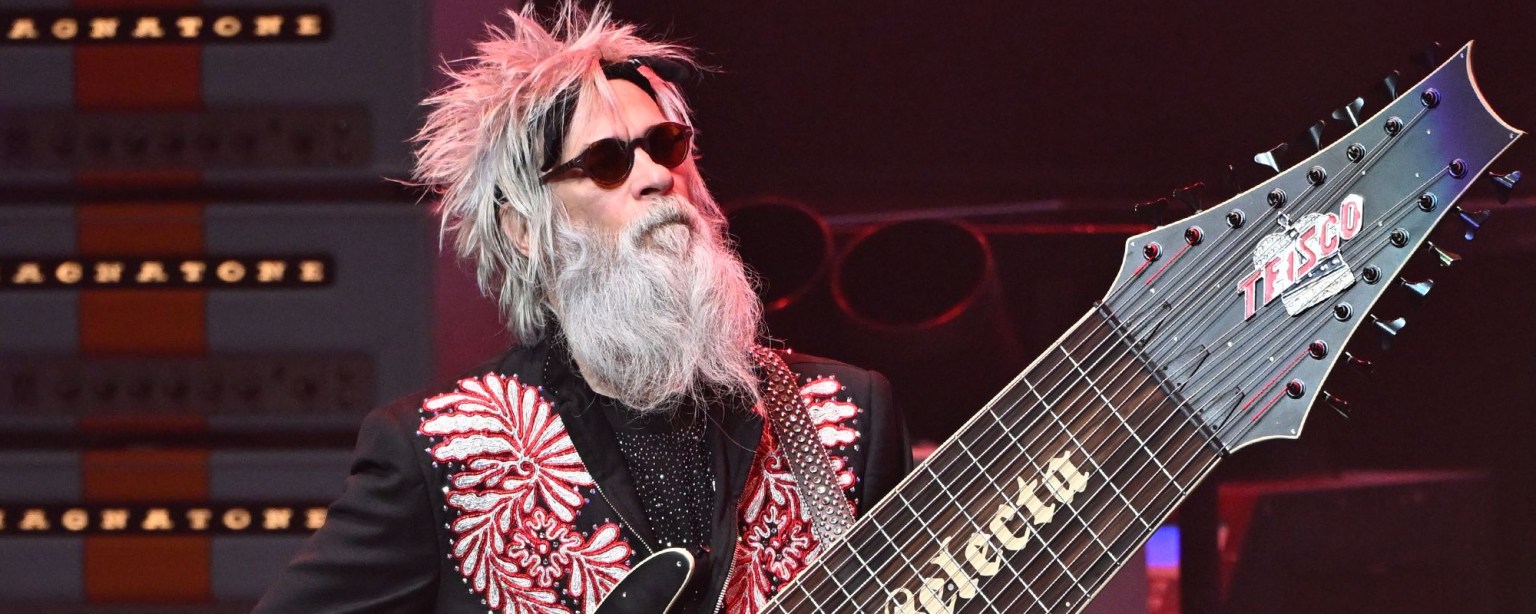 Watch ZZ Top's Elwood Francis Play 17-String Bass for "Got Me Under ...