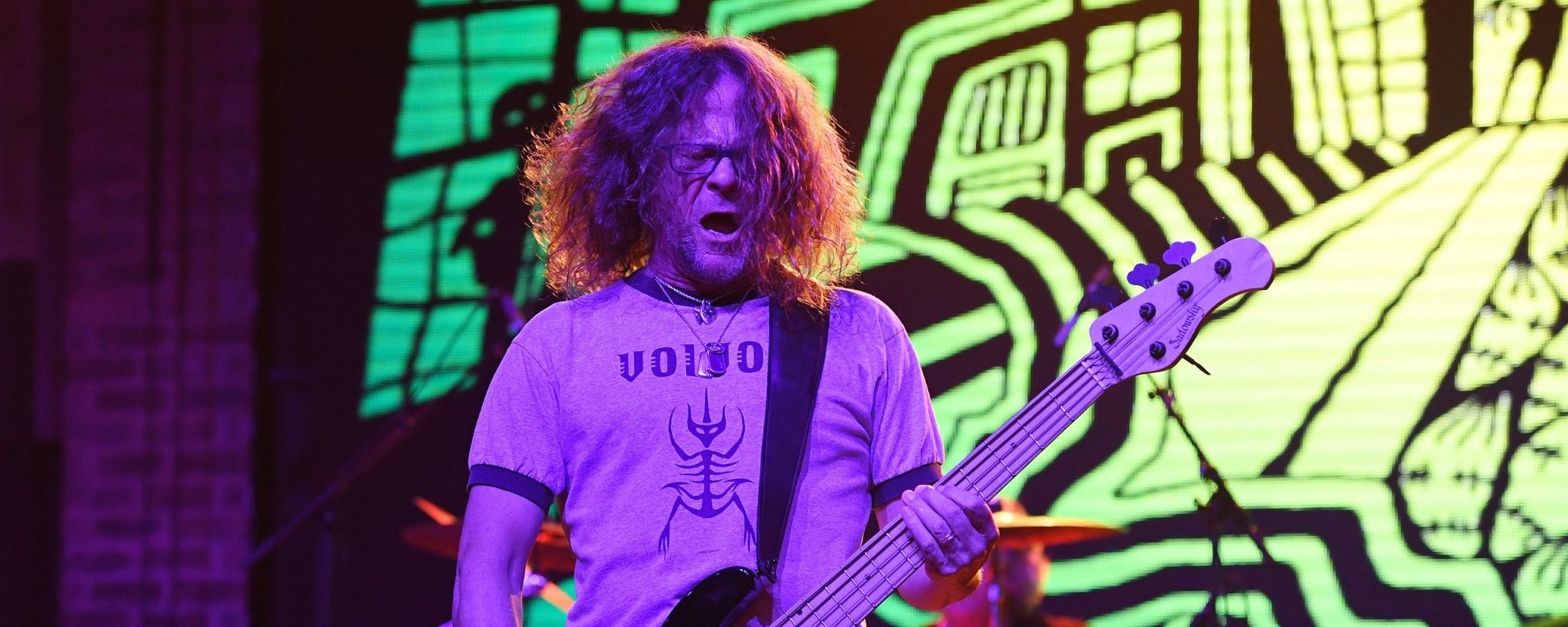 Britt Daniel Looks Back At Two Decades Of Spoon - American Songwriter