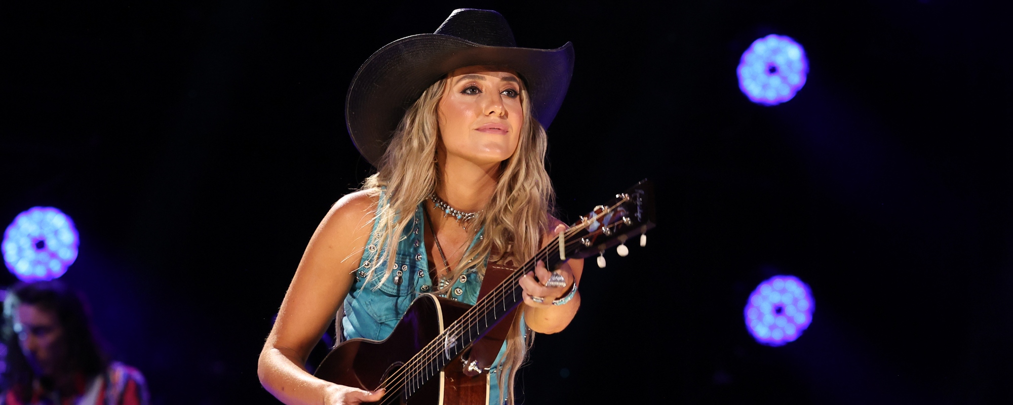 Lainey Wilson Reveals Snippet of New ‘Whirlwind’ Track, Calls It Her ...