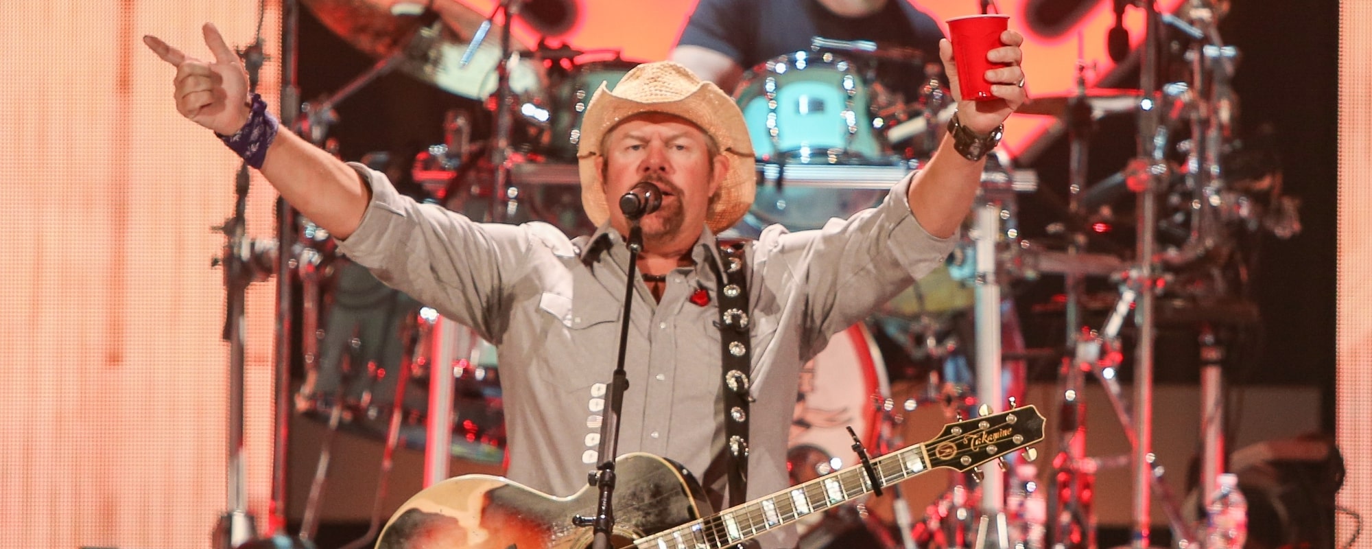 Toby Keith Swore to Never Smoke With Willie Nelson Again in "Weed With ...