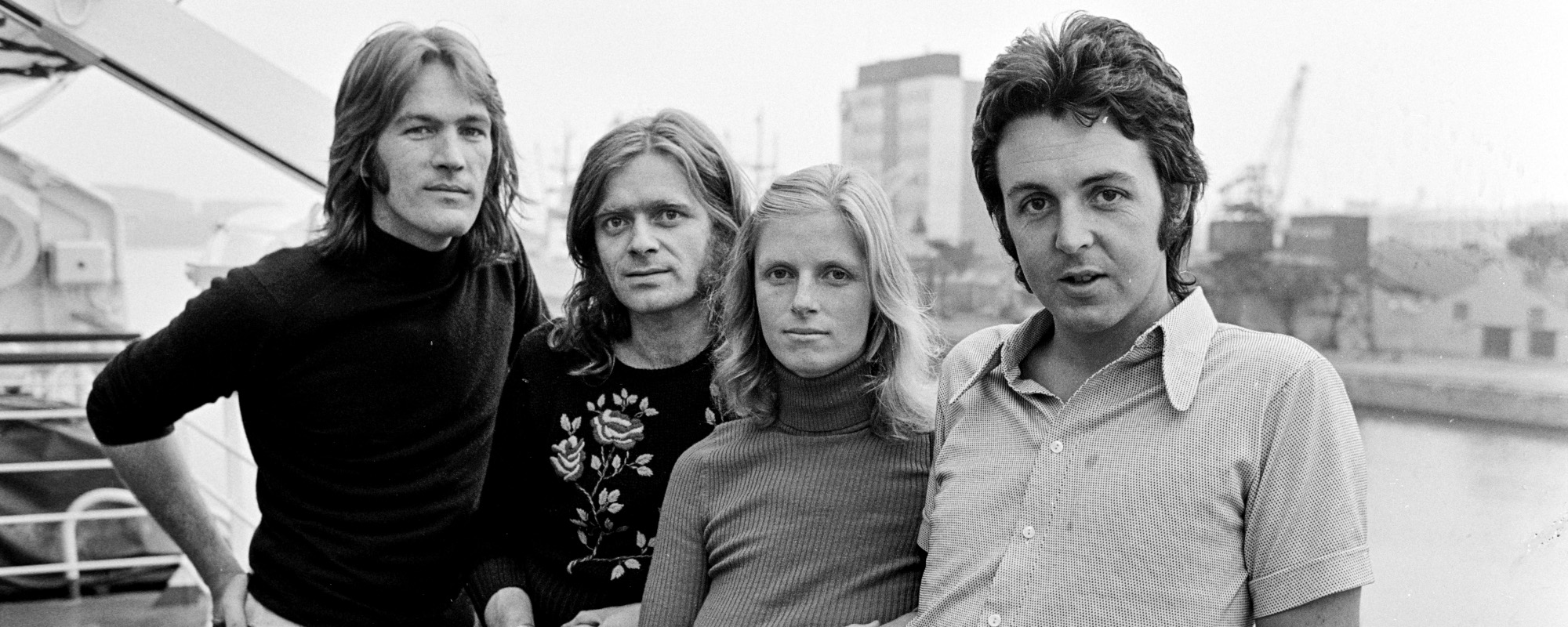 The Story and Meaning Behind “All the Young Dudes,” the Mott the Hoople ...