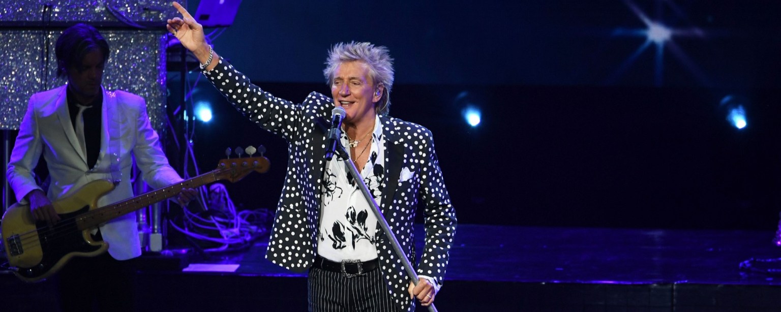 Watch Mick Jagger Belt out a Blake Shelton Tune to Seattle Crowd at The ...