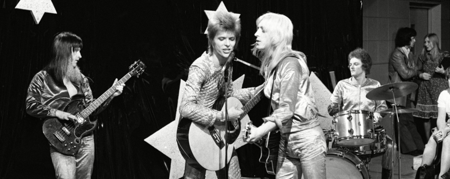 Earl Slick Recalls David Bowie's Sweet Addiction After Quitting Drugs ...