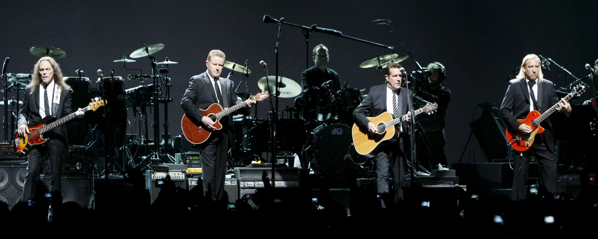 4 Psychedelic Rock Bands That Only Released One Album - American Songwriter