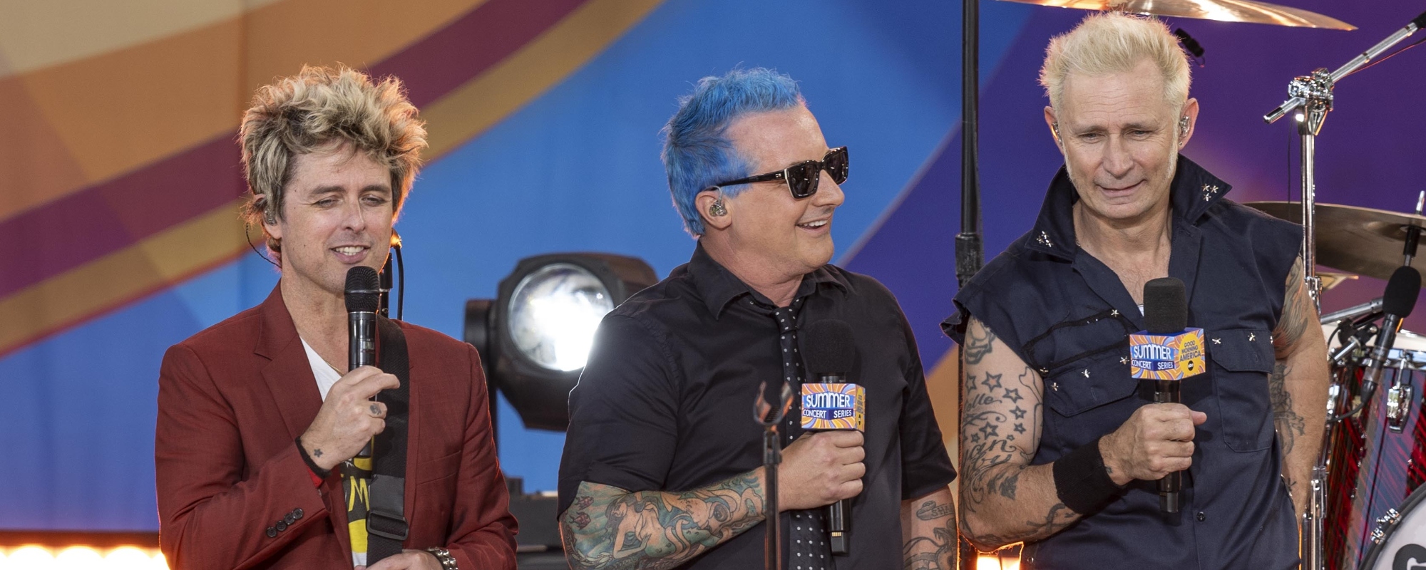 Billie Joe Armstrong Opens Up About Being a Bisexual Icon, Discusses Green Day's New Anthem ...