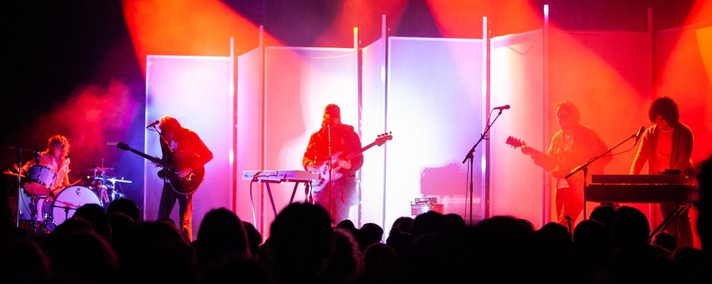 4 Songs That Marked the Birth of Psychedelic Rock - American Songwriter