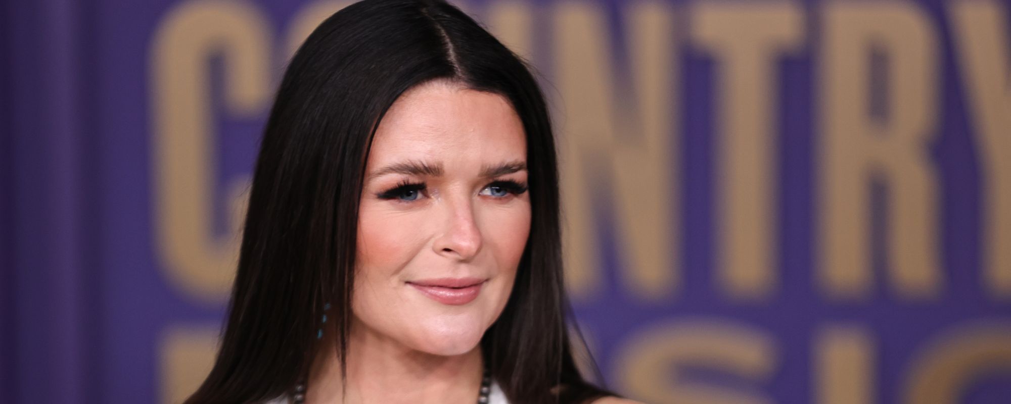 Exclusive: Jenna Paulette Finds Perspective, Backbone In Texas with ...