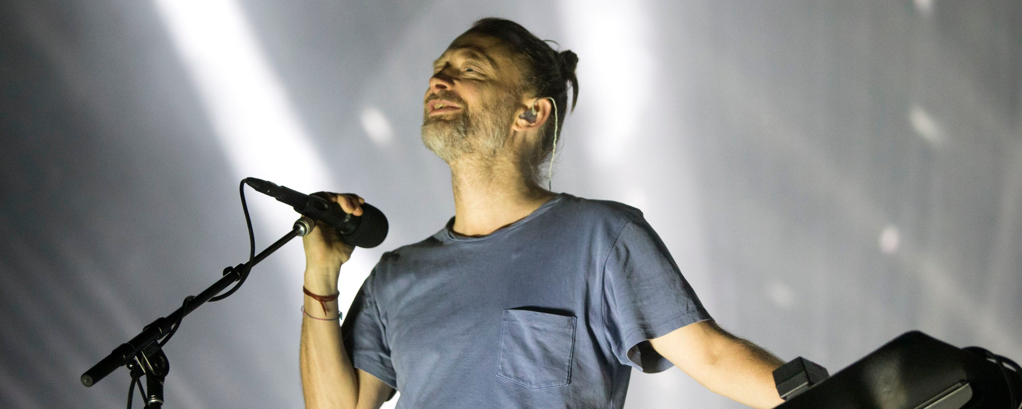 The Top 5 Radiohead Album Covers Designed by Thom Yorke's Go-to Artist ...