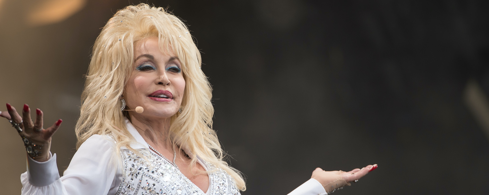 “I Think I Have Offended Him”: Why Dolly Parton Thought Bob Dylan Was a ...