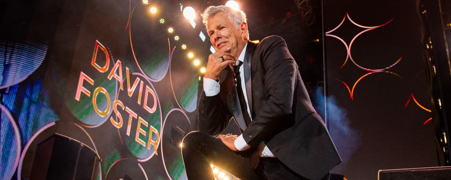 The Mundane Meaning Behind "25 or 6 to 4" by Chicago - American Songwriter