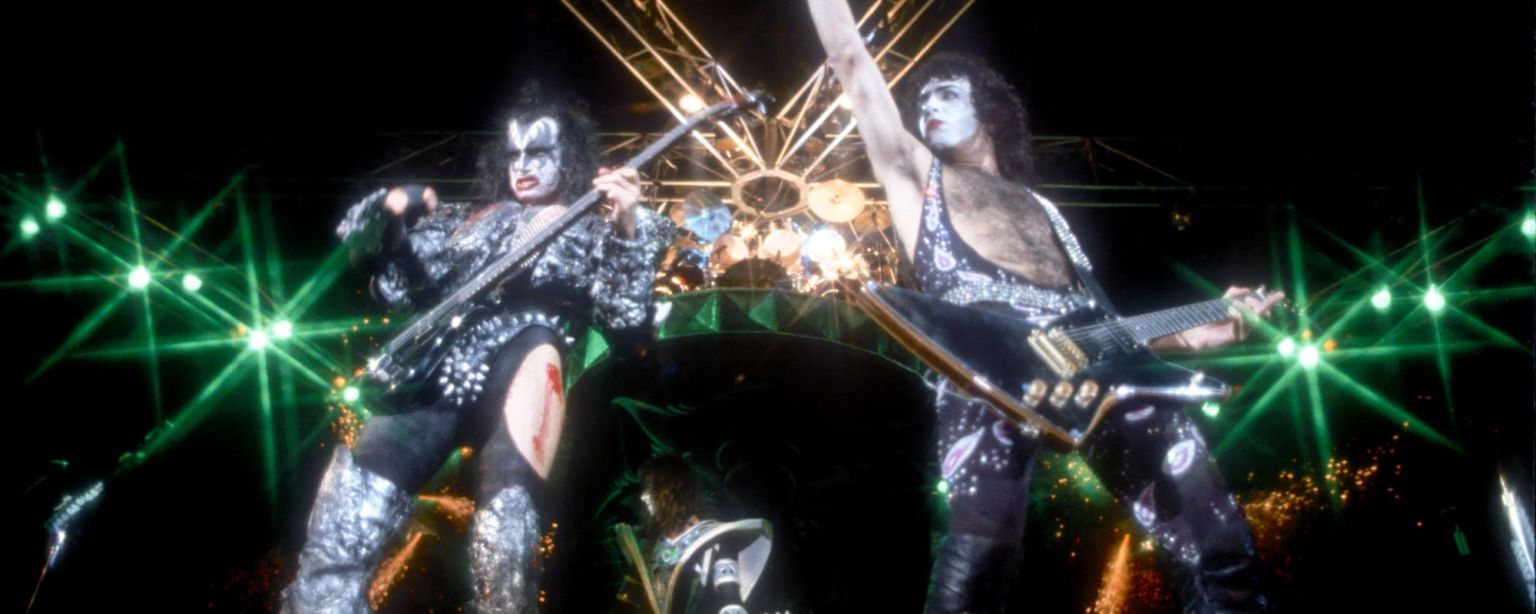 On This Day in 1978, the World Lost Led Zeppelin’s Only Guest Vocalist ...