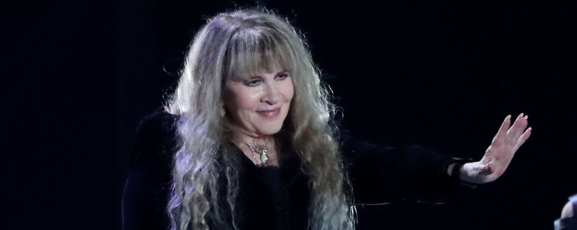 Watch Stevie Nicks Perform "Edge of Seventeen" and "The Lighthouse" on ...