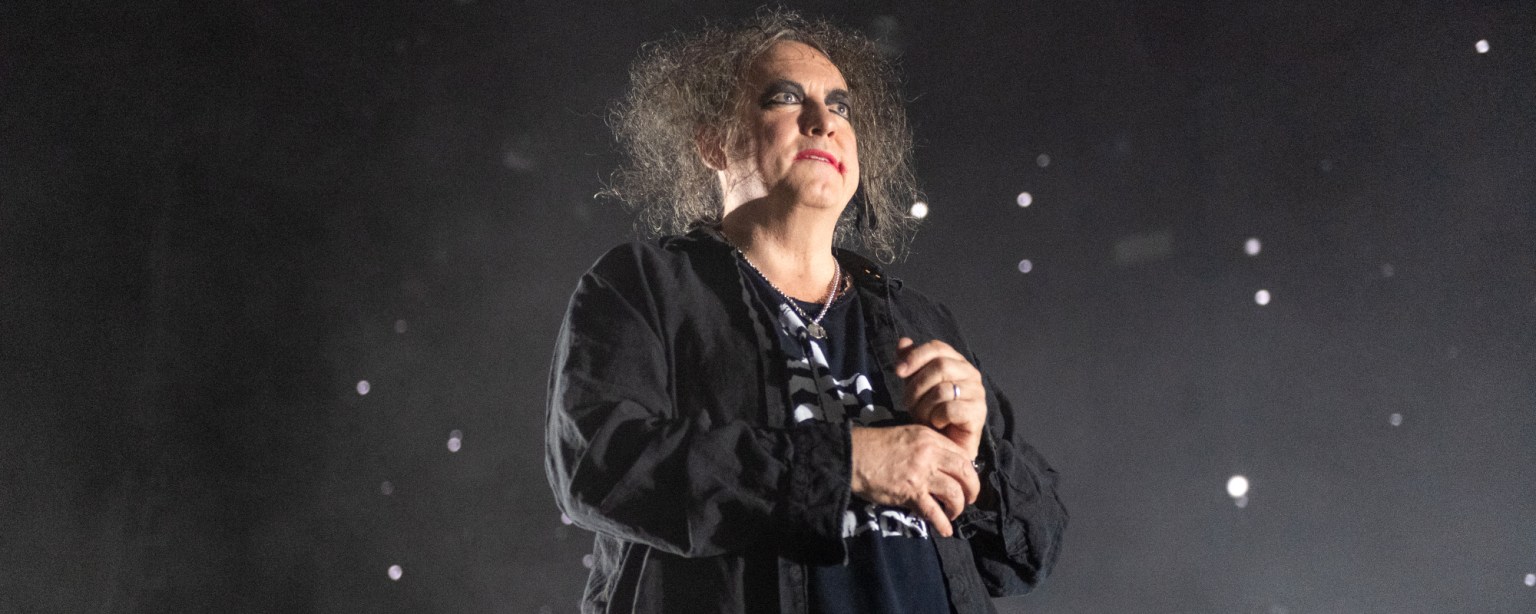 The 20 Best Quotes from The Cure's Robert Smith - American Songwriter