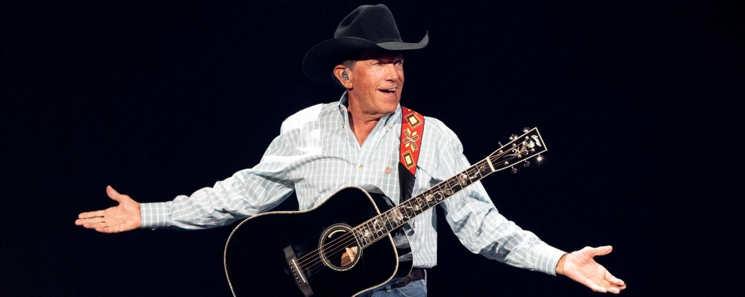 Watch George Strait “Get Choked Up” as the King of Country Serenades ...