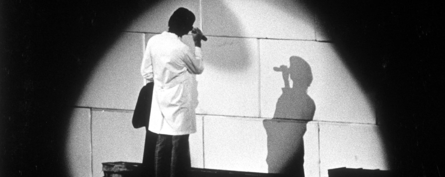 The Story and Meaning Behind "Fearless," an Underrated Gem from a Pink ...