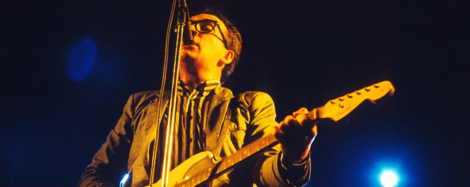 The Meaning Behind “Alison” by Elvis Costello - American Songwriter