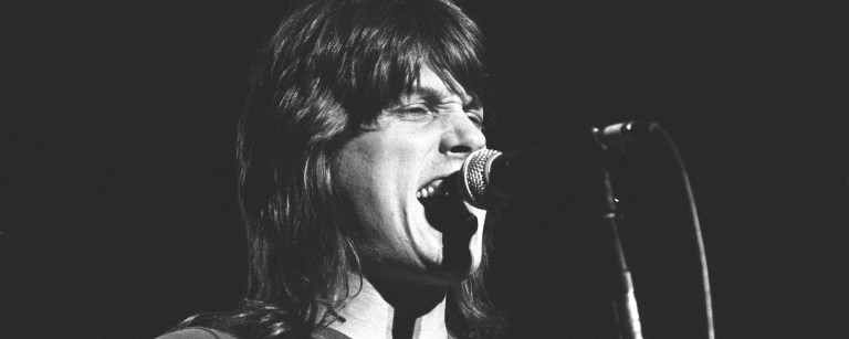 7 Classic Rock Bands That Ruled the 1970s - American Songwriter