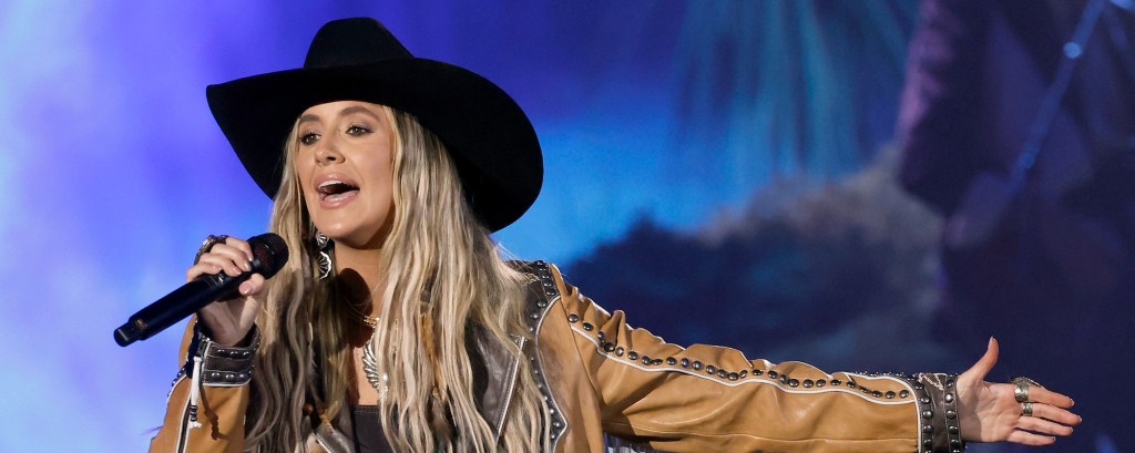 Lainey Wilson Continues Her Story With New "4x4xU" Music Video - American Songwriter