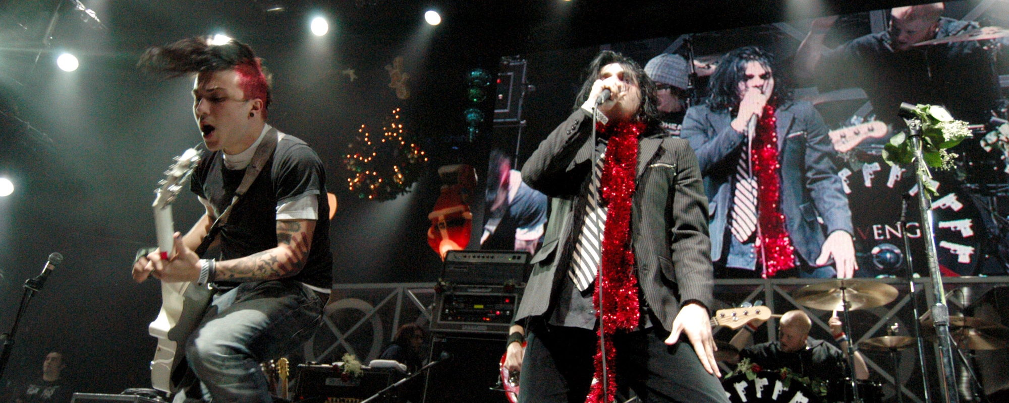 The 20 Best Adult Christmas Songs - American Songwriter