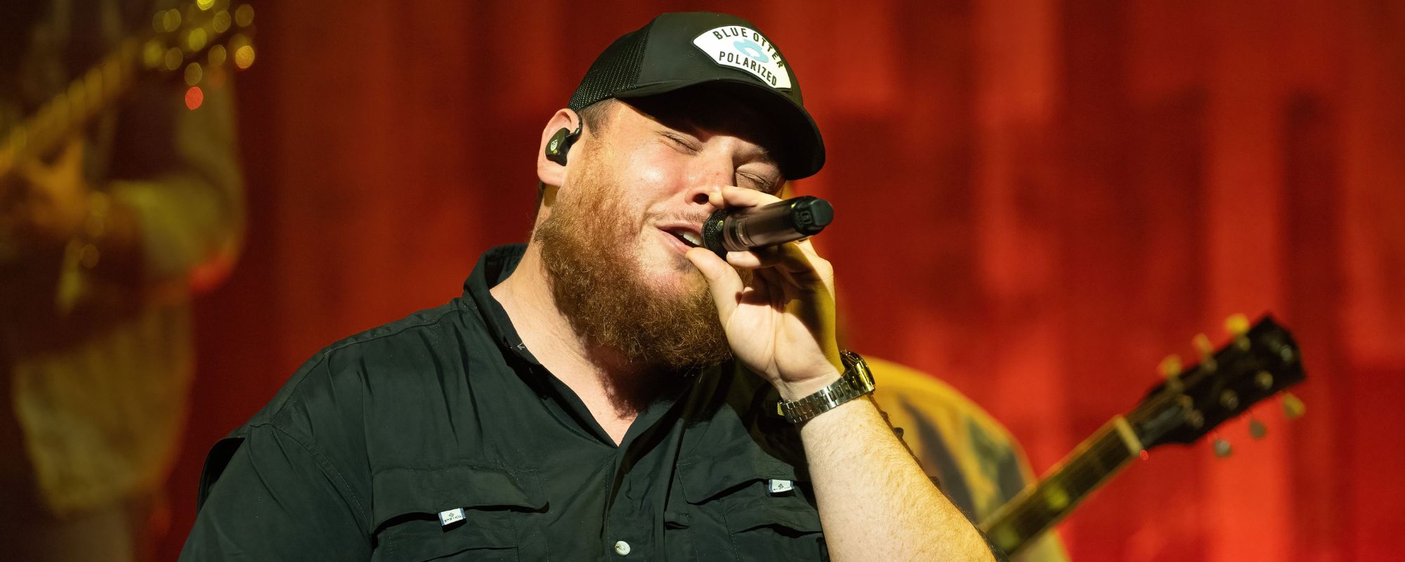 Luke Combs Treats New Zealand Crowd To Heartfelt Unreleased Ballad ...