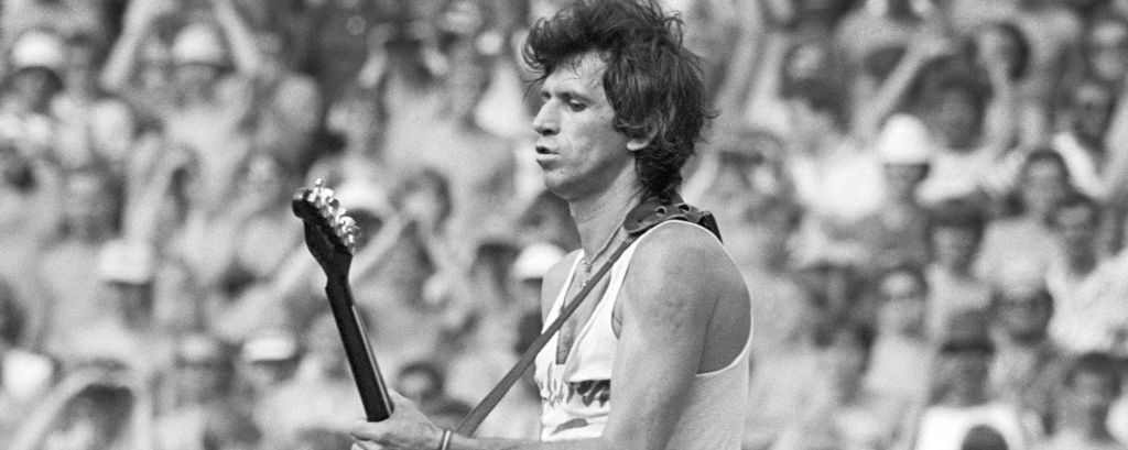 Cole Swindell Shares Story Behind His Wedding Song, “Forever to Me ...