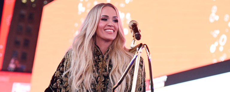 Thomas Rhett “Gets” Face Tattoo, Takes Playful Jab at Fellow Tatted ...