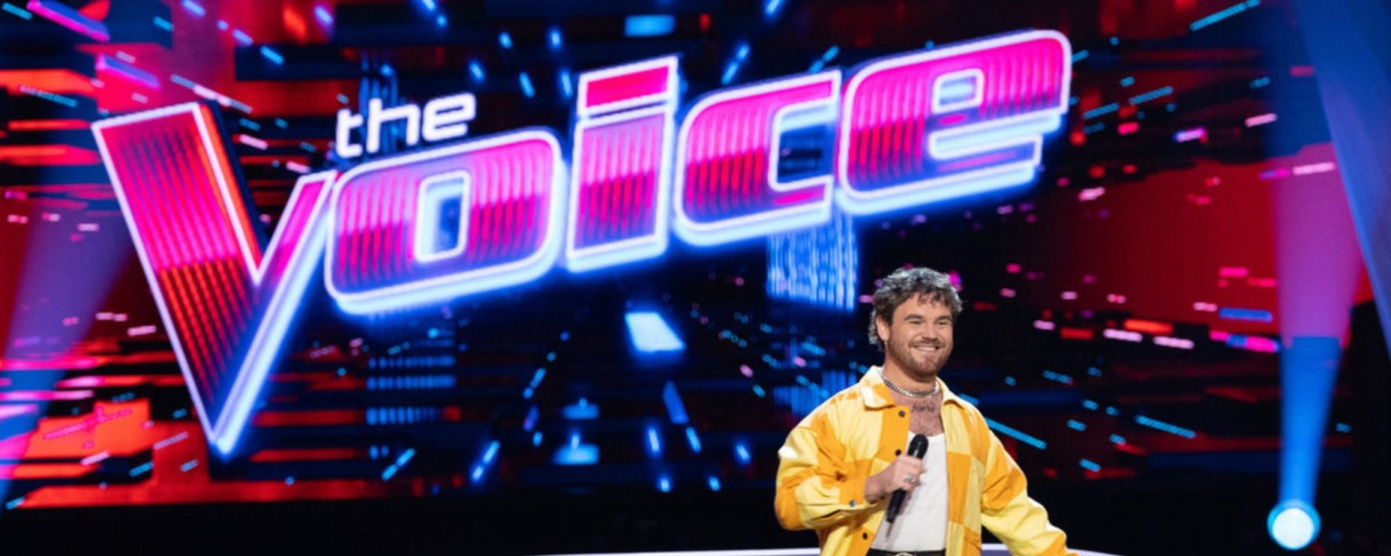 Watch ‘The Voice’ Coaches Snoop Dogg, Reba, Michael Bublé, and Gwen ...