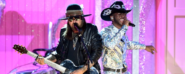 Meaning Behind the Song: "Hey Ya!" by OutKast