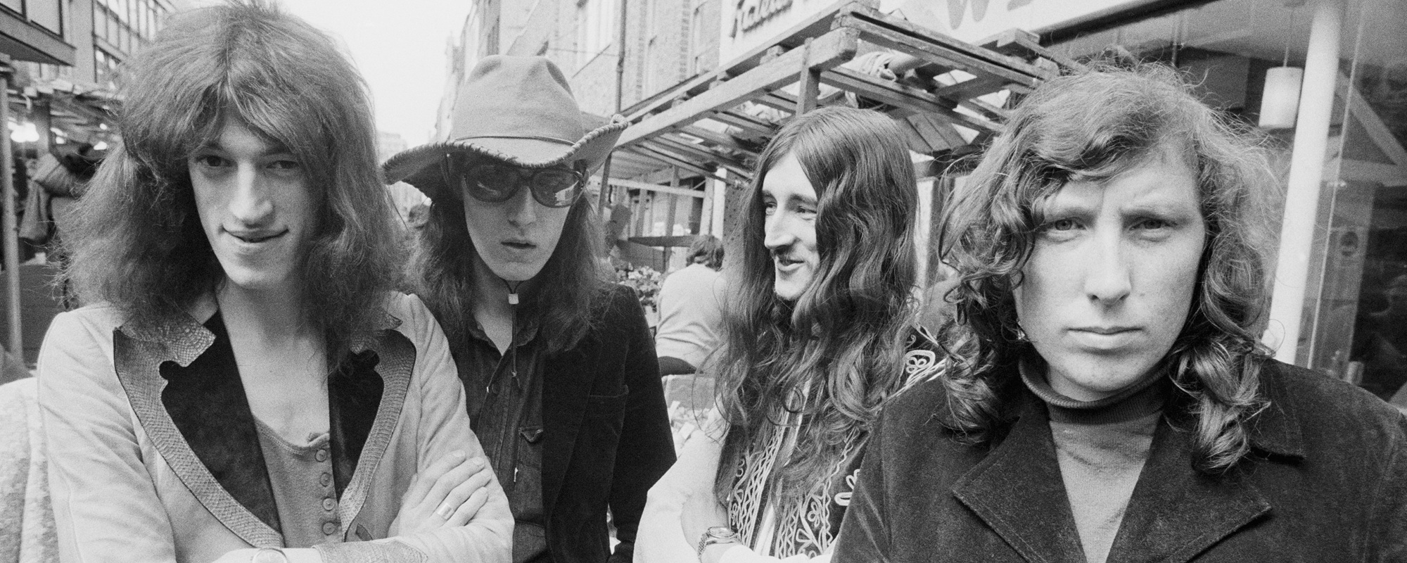 7 Legendary Fiddle Players Who Redefined Music Genres