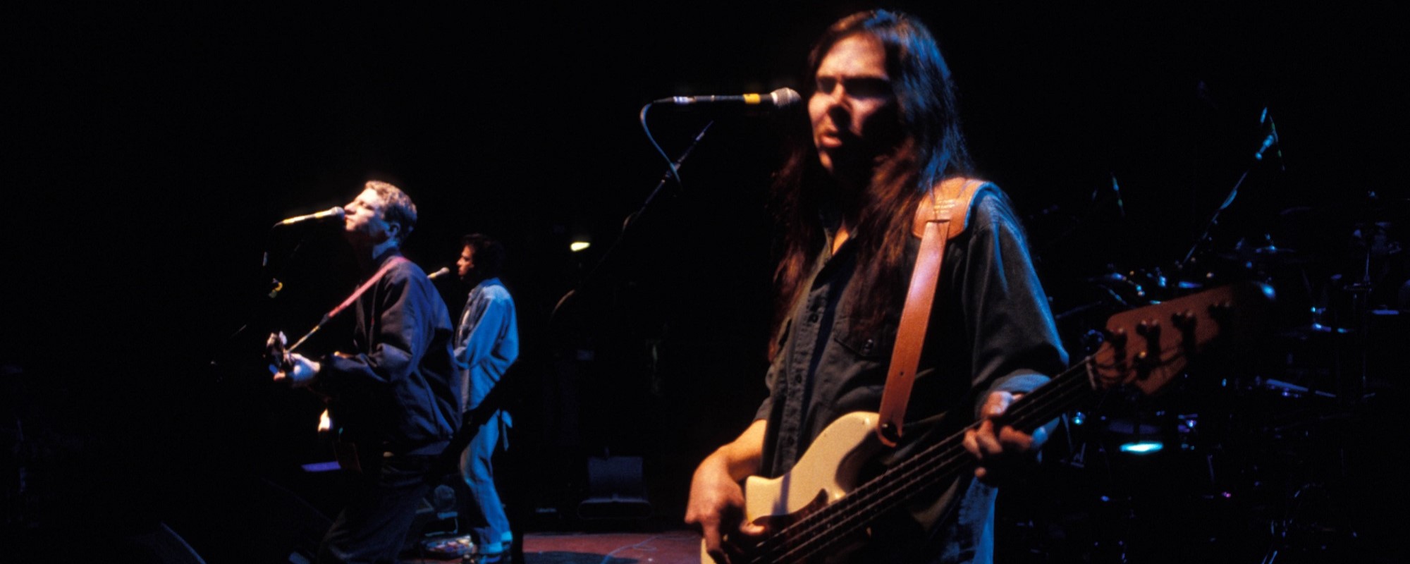 Brian Setzer Reveals He Can No Longer Play Guitar Due to a Serious ...