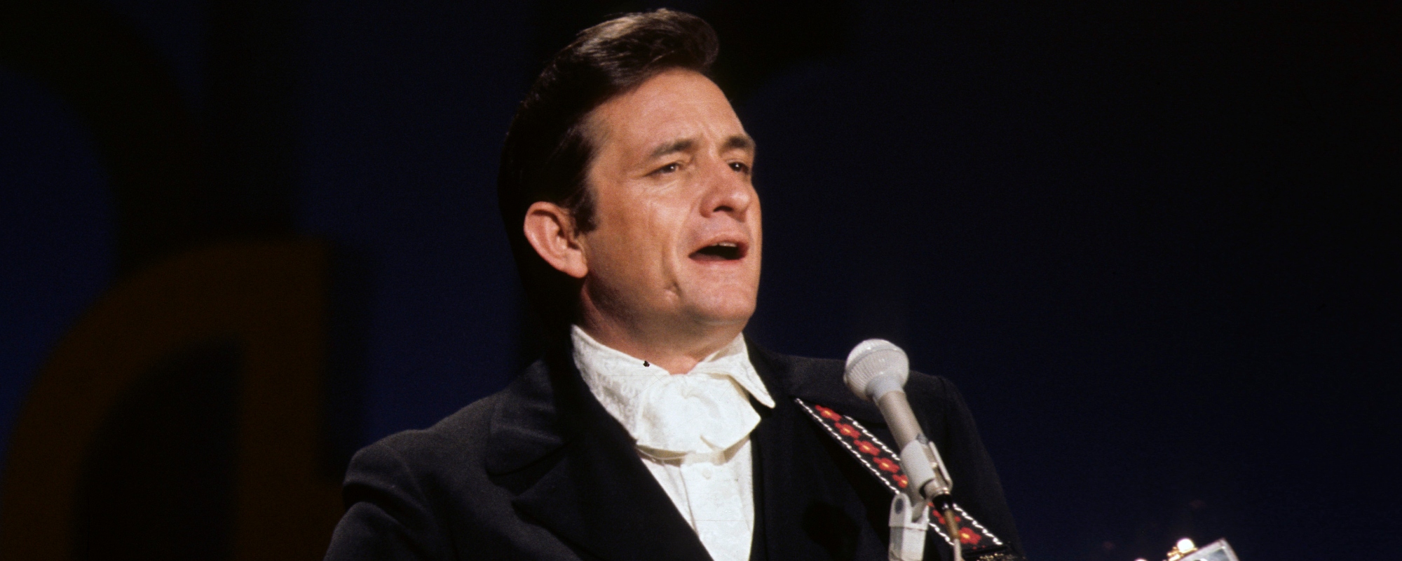 "It Was Just Like Satin": The Story Behind "I Fall to Pieces" by Patsy ...