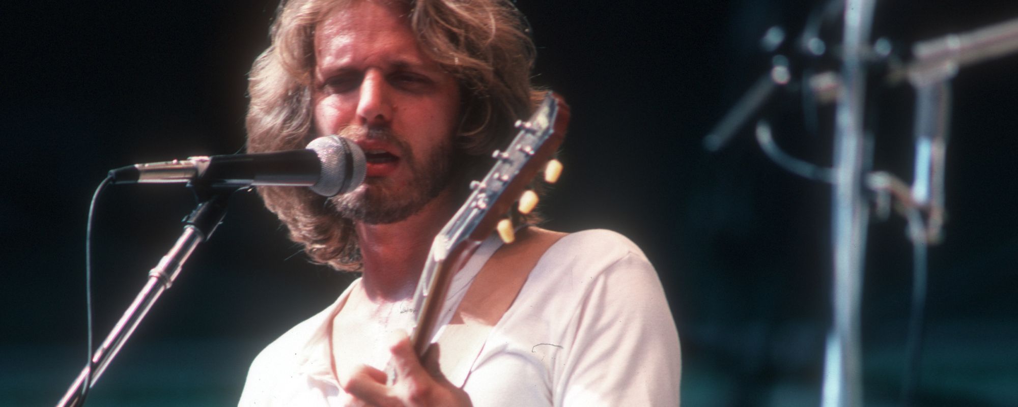 Bernie Leadon’s Top 5 Guitar Moments with The Flying Burrito Brothers ...