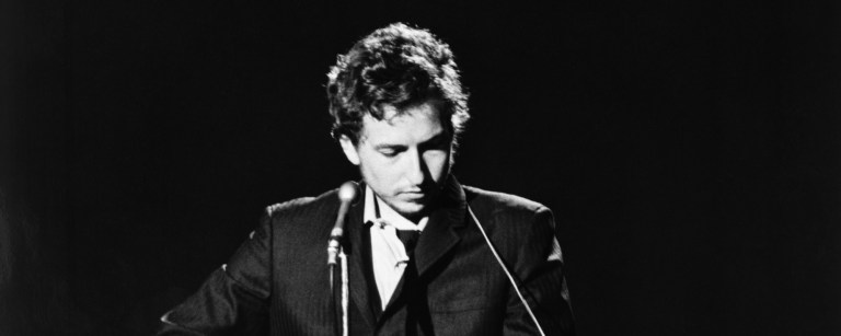 4 of the Best Covers of Bob Dylan's "Make You Feel My Love" - American ...