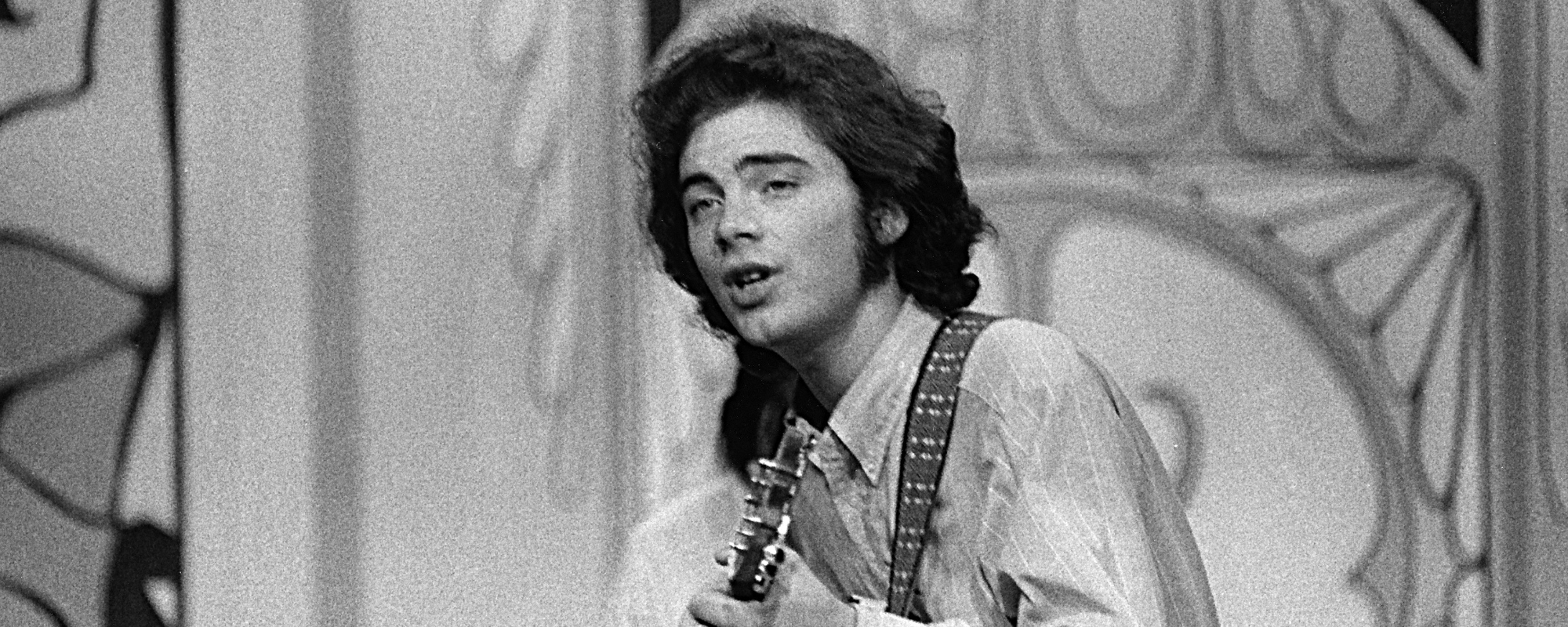 Mike Rutherford Explains the "Angry" and "Relevant" Tone of Genesis ...