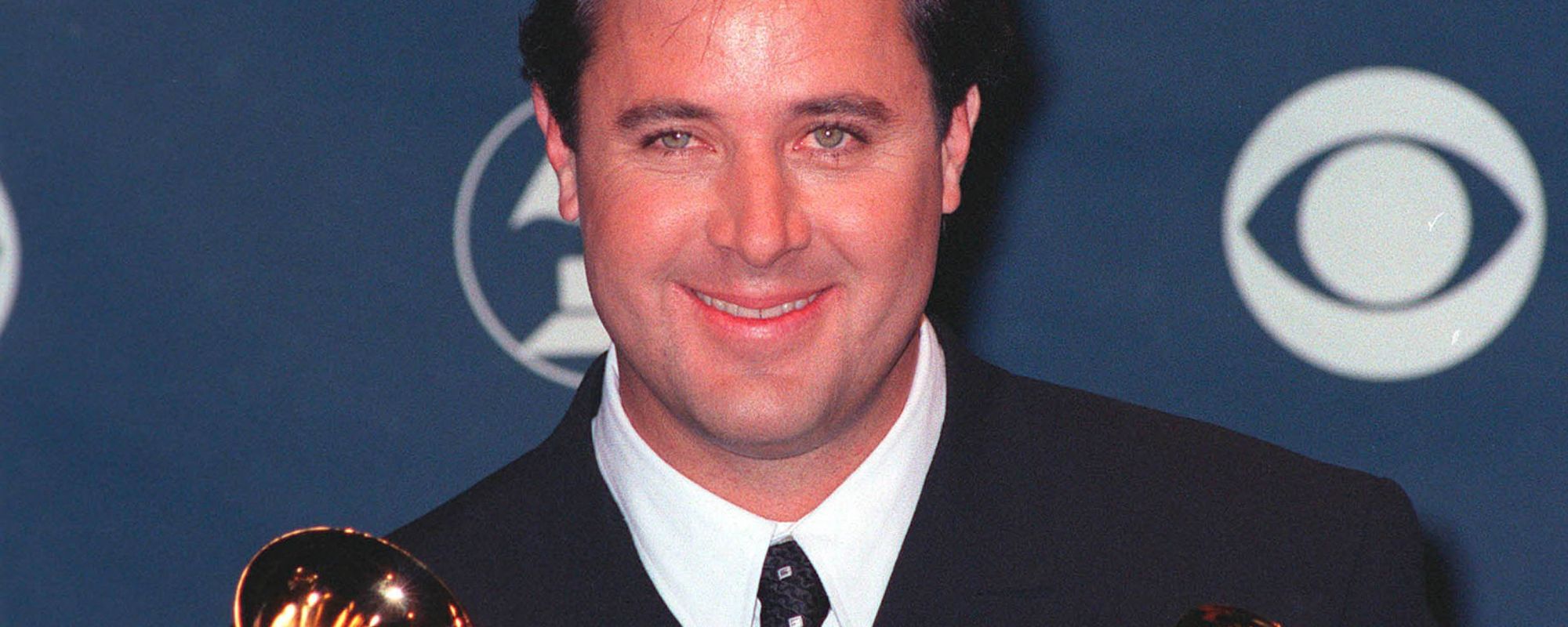 4 Albums That Show Why Vince Gill Is a Guitar Legend - American Songwriter