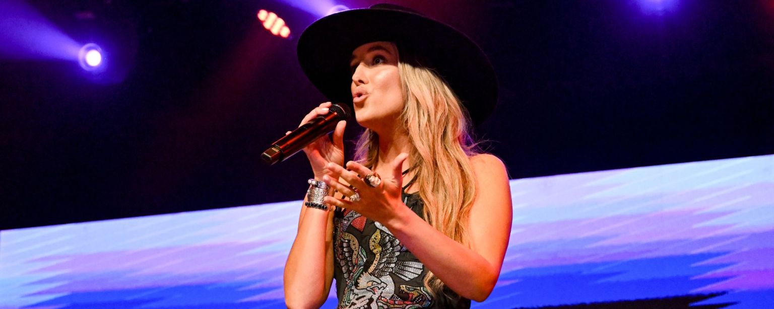 7 of the Best Lyrics Written By Leonard Cohen - American Songwriter