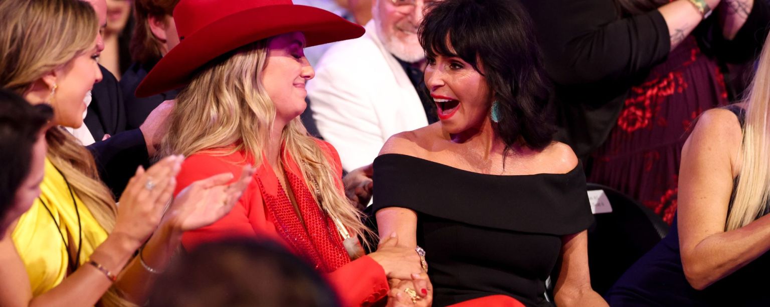 7 of the Best Lyrics Written By Leonard Cohen - American Songwriter