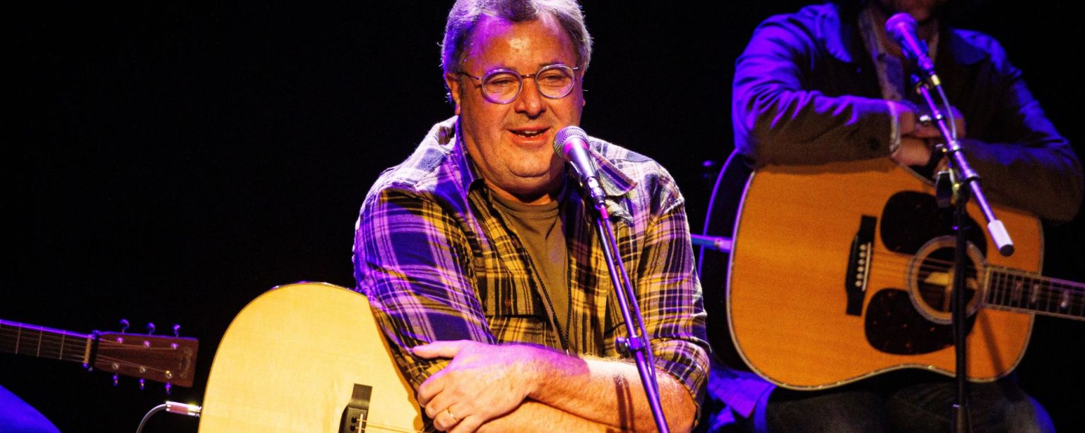 4 of Vince Gill's Best Music Videos - American Songwriter