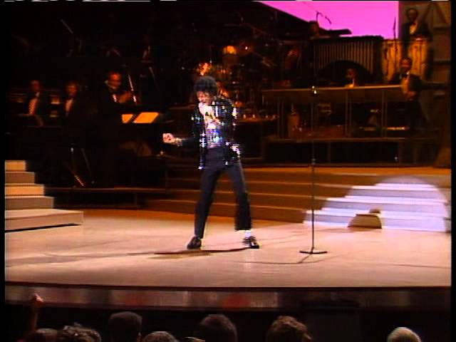 On This Day in 1983, Michael Jackson Debuted the Now-Legendary Moonwalk ...