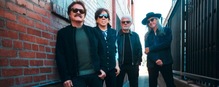 The Meaning Behind “Free Bird” by Lynyrd Skynyrd - American Songwriter